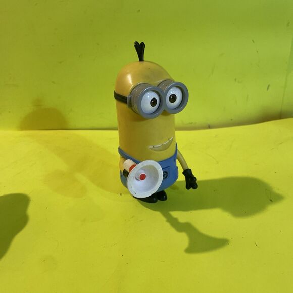 Thinkway Toys | Other | Despicable Me Talking Tim Minion Megaphone Bull ...